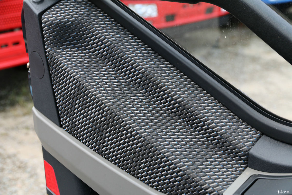 【图】一汽解放 J6P重卡 460马力 6X4 AMT自动挡牵引车(CA4250P66K24T1A1E4)_实拍图片_306998_卡车之家