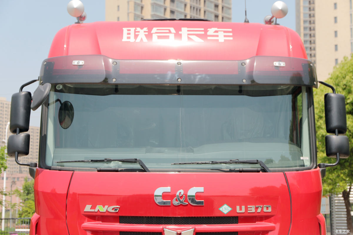 【图】联合卡车 U370重卡 370马力 6X4 LNG牵引车_实拍图片_589362_卡车之家