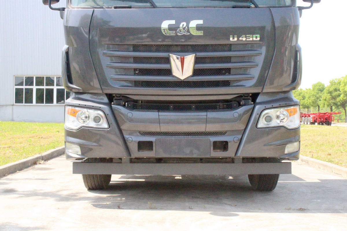 【图】联合卡车 U430重卡 430马力 6X4牵引车(QCC4252D654)_实拍图片_589741_卡车之家