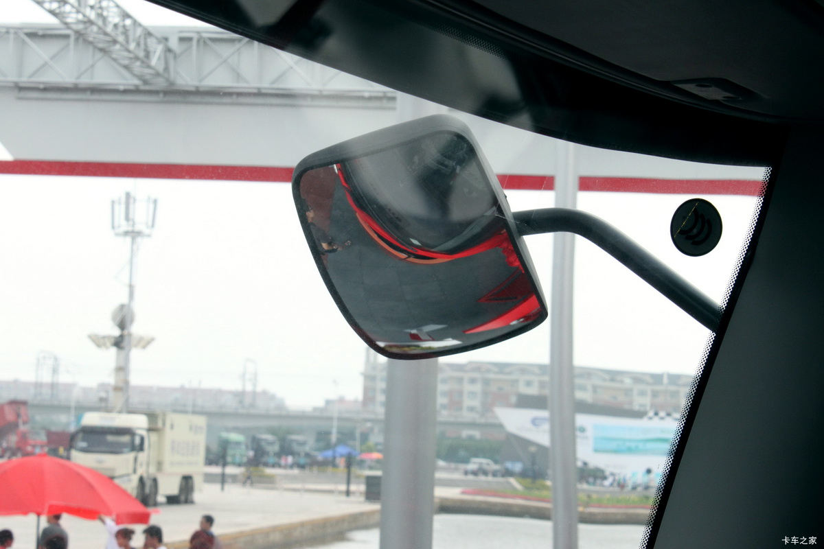 【图】解放 J6P重卡 370马力 8X4 8米自卸车(CA3310P66K24L7T4E)_实拍图片_61781_卡车之家