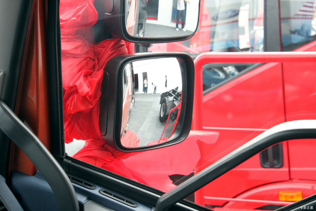 【图】解放 J6P重卡 370马力 8X4 8米自卸车(CA3310P66K24L7T4E)_实拍图片_61781_卡车之家