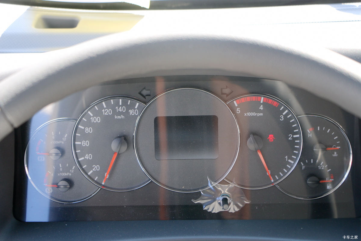 【图】江淮 帅铃Q3 风尚版 130马力 3.9米排半栏板轻卡(HFC1041P73K2C3V)_实拍图片_678987_卡车之家