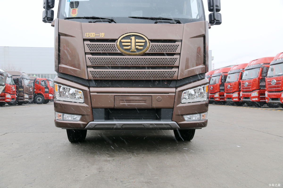 【图】一汽解放 新J6P重卡 领航版 四季款 550马力 6X4牵引车(CA4250P66K25T1A1E5)_实拍图片_692775_卡车之家