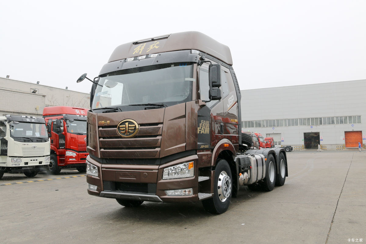 【图】一汽解放 新J6P重卡 领航版 四季款 550马力 6X4牵引车(CA4250P66K25T1A1E5)_实拍图片_692775_卡车之家