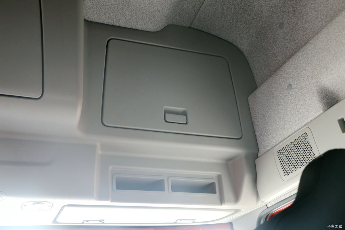 【图】一汽解放 新J6P重卡 420马力 6X4 LNG牵引车(CA4250P66M25T1E6)_实拍图片_704442_卡车之家