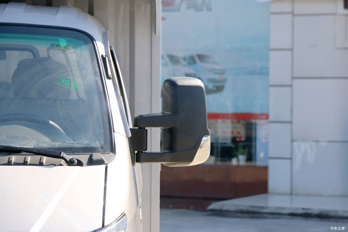 【图】长安跨越王X5 1.5L 112马力 3.585米单排厢式小卡(SC5031XXYFRD52)_实拍图片_705117_卡车之家