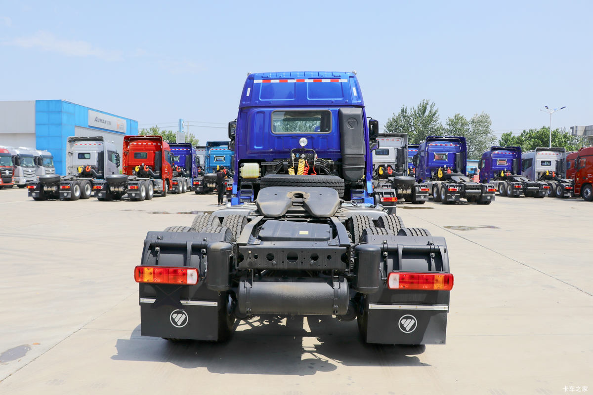 【图】福田 欧曼新ETX 6系重卡 430马力 6X4牵引车(BJ4253SMFKB-AB)_实拍图片_802767_卡车之家
