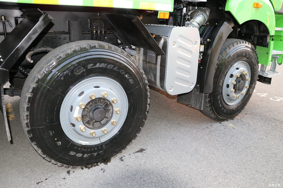 【图】一汽解放 新J6P重卡 2020款 350马力 8X4 5.6米自卸车(CA3310P66K24L1T4E5)_实拍图片_872788_卡车之家