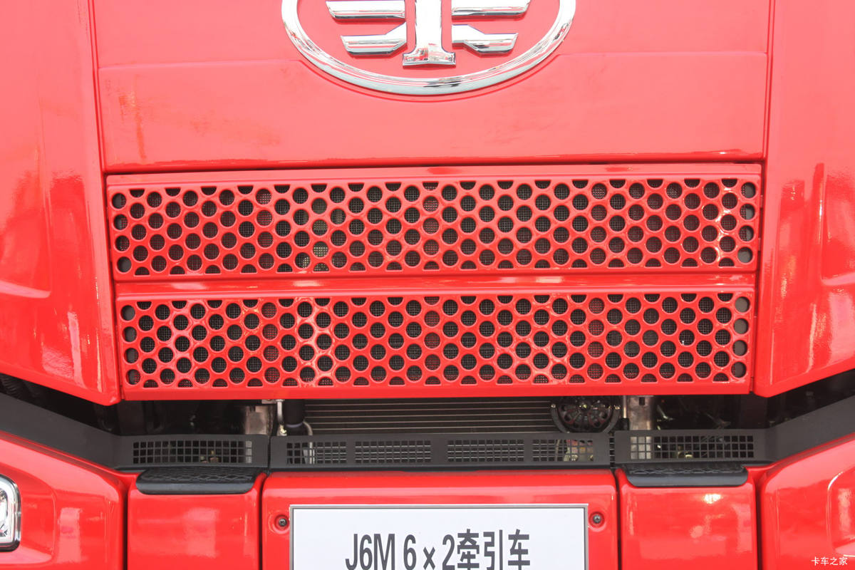 【图】一汽解放 J6M重卡 2013款 320马力 6X2牵引车(CA4250P63K2T3EX)_实拍图片_89195_卡车之家