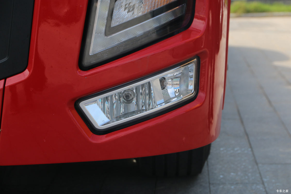 【图】华菱 汉马H9重卡 550马力 6X4牵引车(速比3.42)(HN4250A46C4M5)_实拍图片_1062059_卡车之家