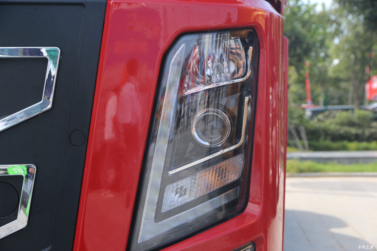 【图】华菱 汉马H9重卡 550马力 6X4牵引车(速比3.42)(HN4250A46C4M5)_实拍图片_1062061_卡车之家