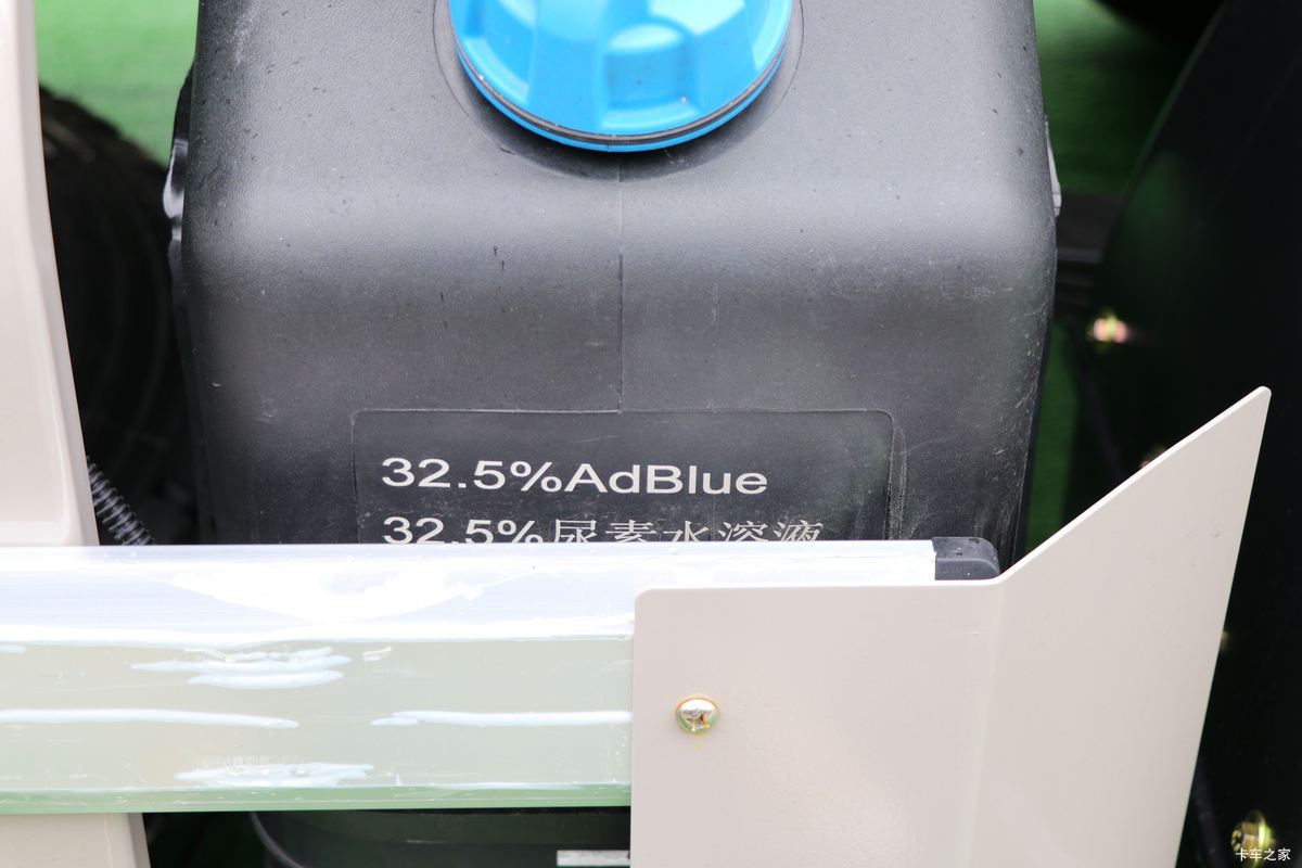 【图】青岛解放 JH6重卡 Pro卓越版 320马力 8X4 7.92方混凝土搅拌运输车(中联牌)(ZLJ5312GJBJH5E)_实拍图片 ...