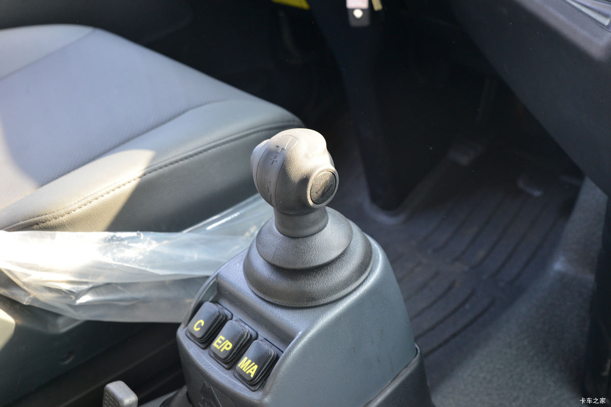 【图】中国重汽 汕德卡SITRAK G7重卡 510马力 4X2 AMT自动挡牵引车(国六)(ZZ4186W361HF1B)_实拍图片 ...