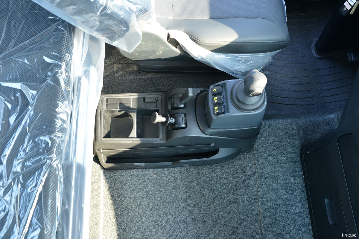 【图】中国重汽 汕德卡SITRAK G7重卡 510马力 4X2 AMT自动挡牵引车(国六)(ZZ4186W361HF1B)_实拍图片 ...