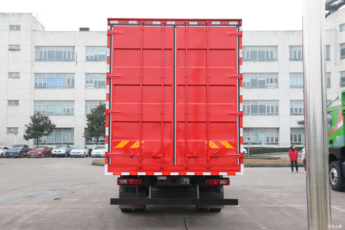 【图】上汽红岩 杰豹H6 标载版 240马力 4X2 9.8米厢式载货车(国六)(CQ5187XXYEY05711J)_实拍图片 ...