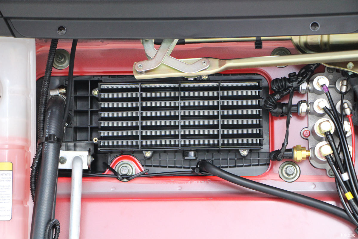 【图】东风柳汽 新乘龙M3 245马力 6X4 自卸车(国六)_实拍图片_1374367_卡车之家