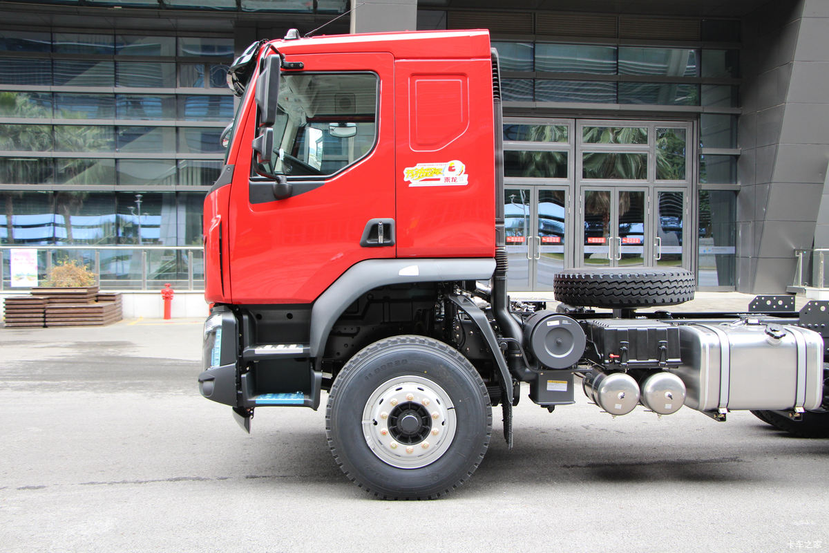 【图】东风柳汽 新乘龙M3 245马力 6X4 自卸车(国六)_实拍图片_1374367_卡车之家