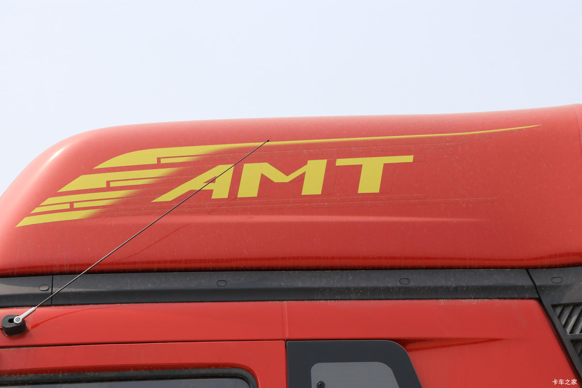 【图】一汽解放 J6P重卡 领航版3.0 460马力 8X4 9.4米AMT自动挡仓栅式载货车(国六)(CA5310CCYP66K24L7T4A2E6)_实拍图片_1435780_卡车之家