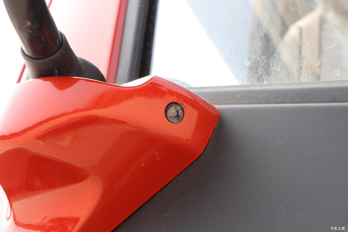 【图】一汽解放 J6P重卡 领航版3.0 460马力 8X4 9.4米AMT自动挡仓栅式载货车(国六)(CA5310CCYP66K24L7T4A2E6)_实拍图片_1435792_卡车之家