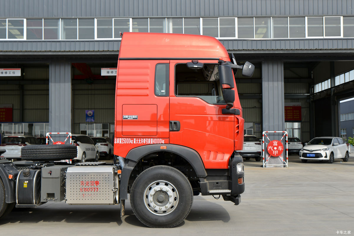 【图】中国重汽 HOWO TX重卡 460马力 6X4 牵引车(国六)_实拍图片_1437274_卡车之家