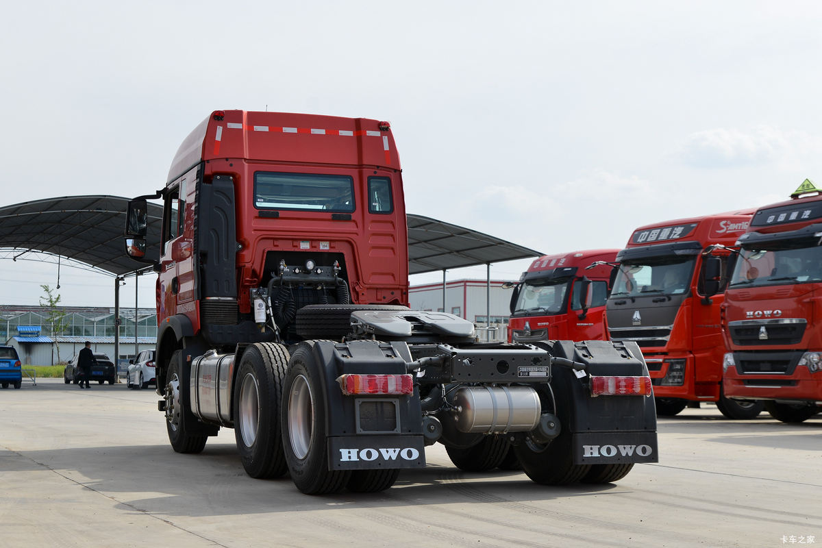 【图】中国重汽 HOWO TX重卡 460马力 6X4 牵引车(国六)_实拍图片_1437312_卡车之家