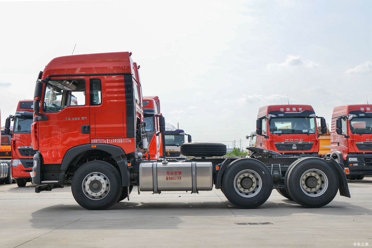 【图】中国重汽 HOWO TX重卡 460马力 6X4 牵引车(国六)_实拍图片_1437291_卡车之家