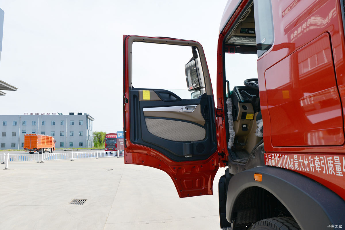 【图】中国重汽 HOWO TX重卡 460马力 6X4 牵引车(国六)_实拍图片_1437369_卡车之家