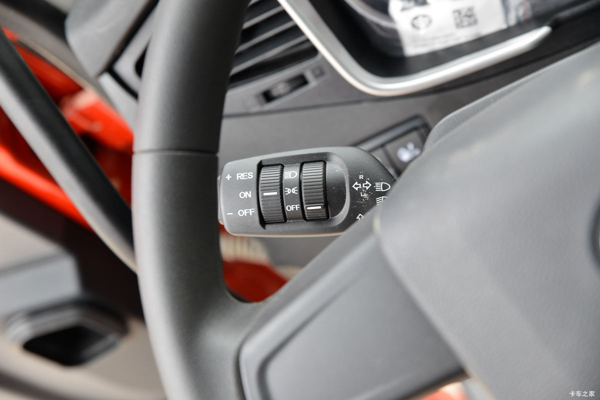 【图】一汽解放 新J6P重卡 定制版 460马力 4X2 AMT自动挡牵引车(国六)(CA4180P66K25E6)_实拍图片_1445213_卡车之家