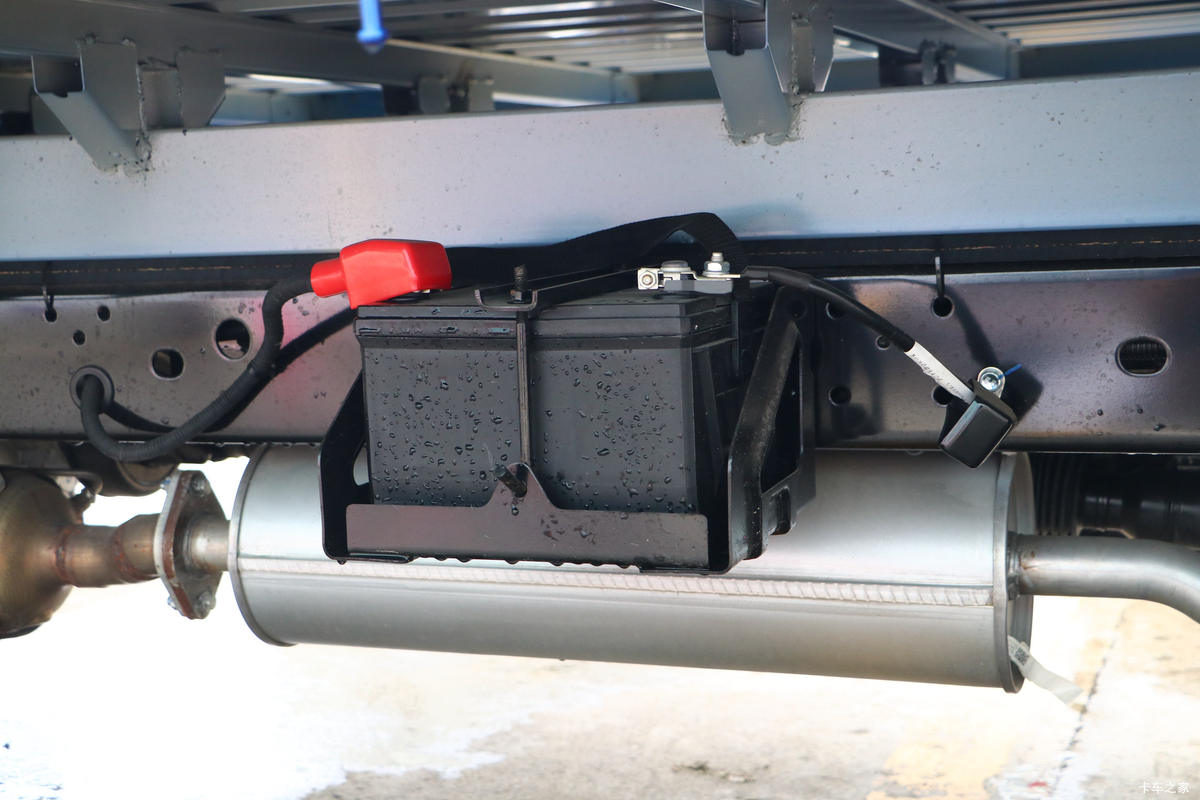 【图】北汽瑞翔 博腾M3 标准型 122马力 3.71米单排栏板微卡(BJ1030XMV1T)_实拍图片_1473674_卡车之家