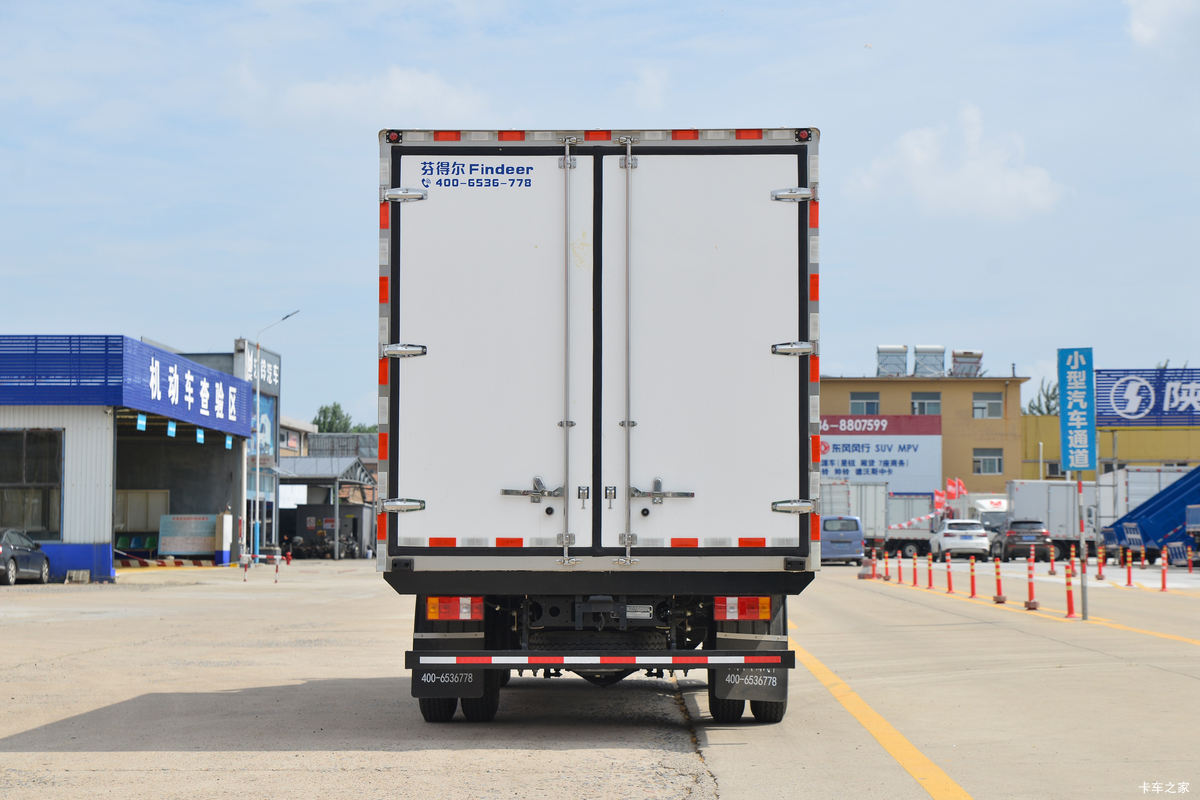 【图】中国重汽HOWO 悍将 150马力 4X2 4.1米冷藏车(ZZ5047XLCH3315F145)_实拍图片_1475432_卡车之家