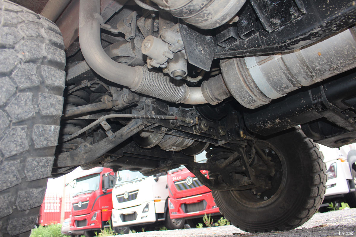 【图】东风 猛士M50 民用版 4L 195马力 柴油 四驱 双排皮卡_实拍图片_1479127_卡车之家