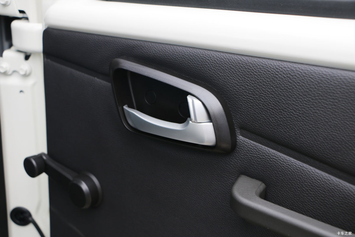 【图】福田 祥菱M2 豪华型 95马力 3.1米双排栏板微卡(国六)(BJ1042V8AB6-01)_实拍图片_1479676_卡车之家