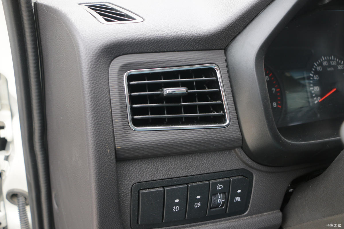 【图】福田 祥菱M2 1.6L 122马力 汽油 2.7米双排栏板微卡(BJ1032V4AV5-01)_实拍图片_1479968_卡车之家