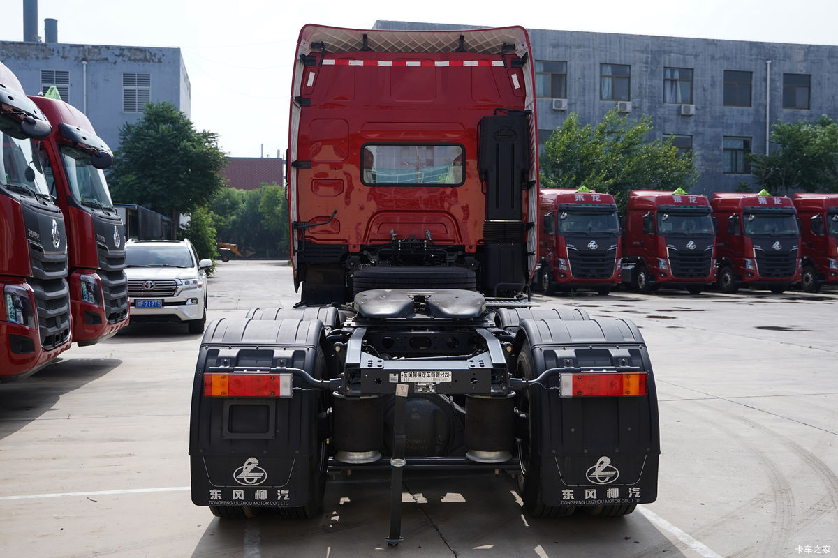 【图】东风柳汽 乘龙H7重卡 3.0版 460马力 6X4 危险品牵引车(国六)(LZ4250H5DC2)_实拍图片_1498861_卡车之家