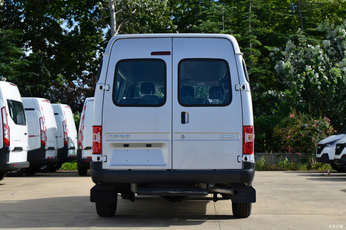 【图】江铃汽车 特顺 2019款 116马力 6座 短轴 2.8T柴油 中顶商运型物流车(MP5)(国六)_实拍图片_1510456_卡车之家