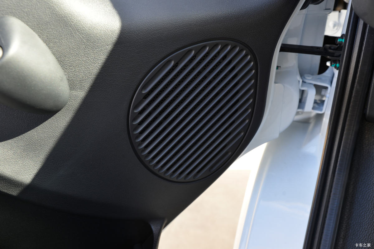 【图】江铃汽车 福顺 2023款 146马力 6座 短轴 2.0T柴油 低顶多用途乘用车(上掀尾门)_实拍图片_1510625_卡车之家