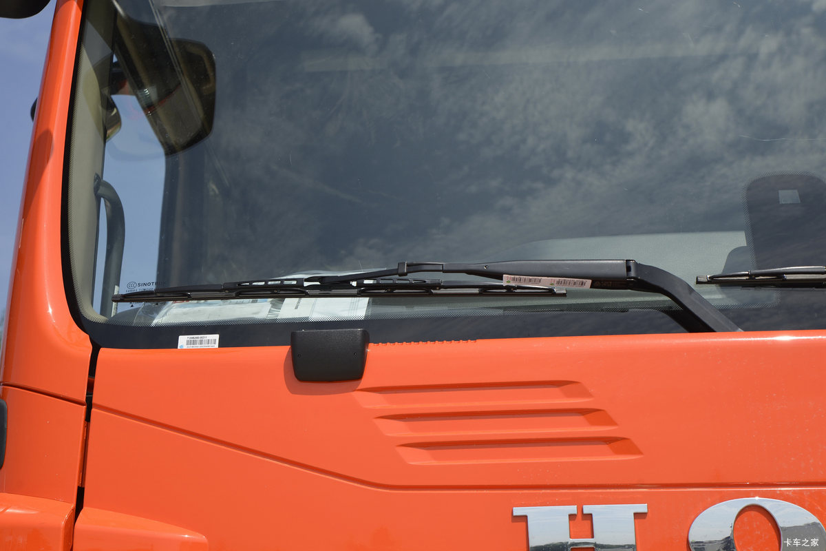 【图】中国重汽 HOWO TX重卡 400马力 4X2 牵引车(国六)_实拍图片_1525738_卡车之家