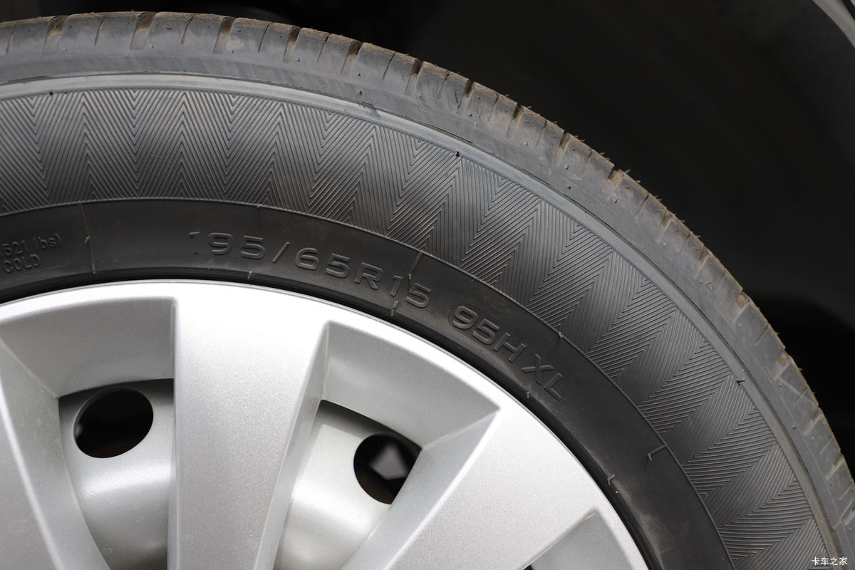 【图】金杯 金海狮 2021款 旅行狮 112马力 1.5L 6座多用途乘用车_实拍图片_1540176_卡车之家