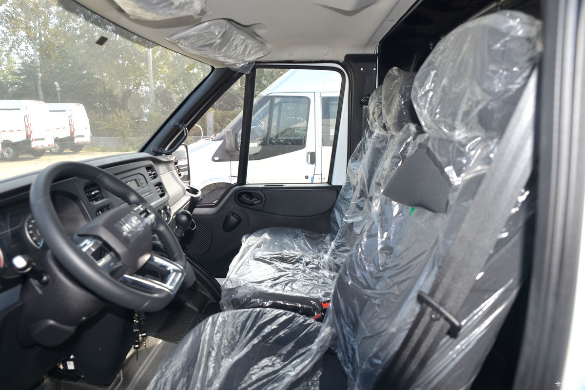 【图】江铃汽车 福顺 2023款 146马力 3座 长轴 2.0T柴油 高顶封闭货车(国六)_实拍图片_1543903_卡车之家