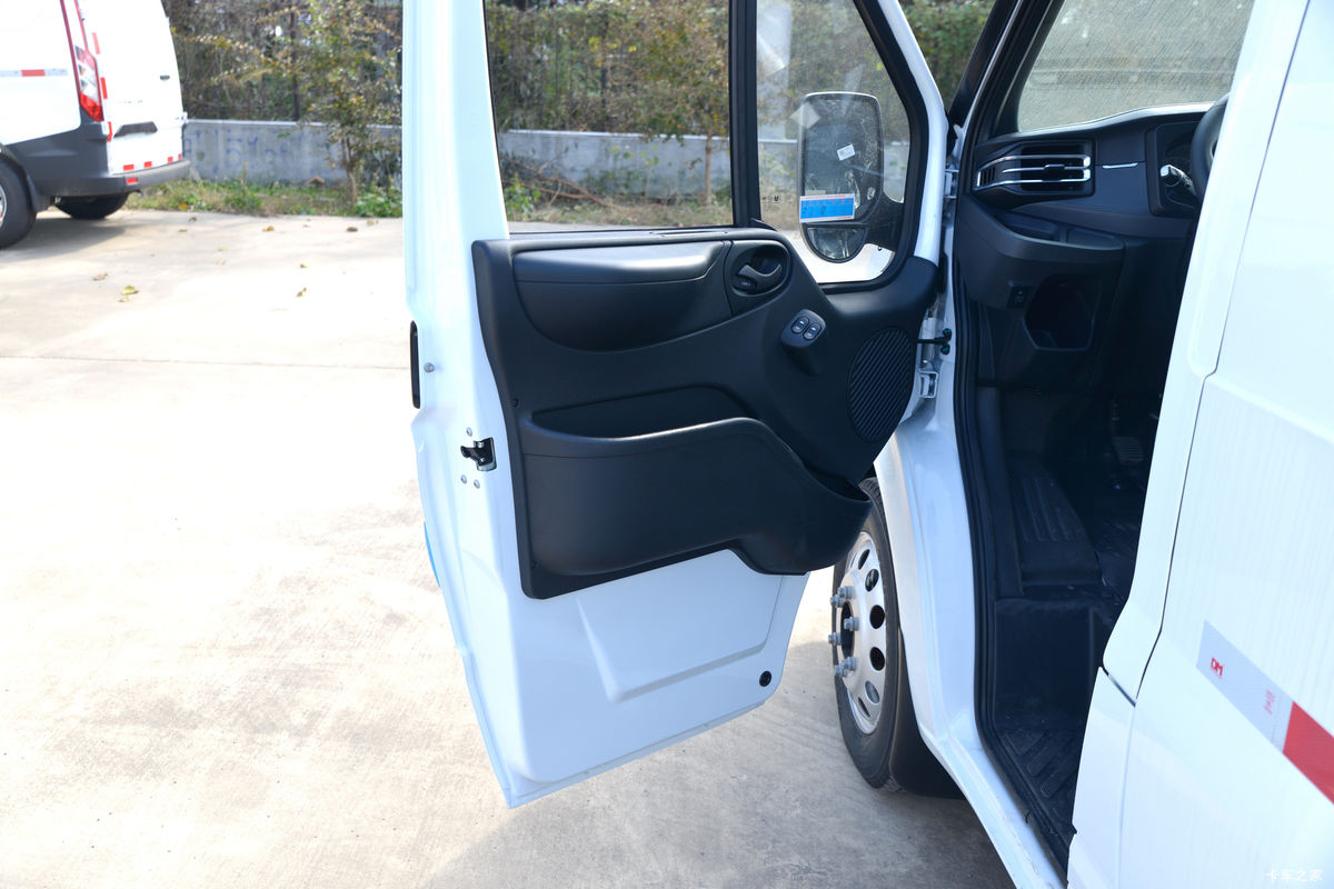 【图】江铃汽车 福顺 2023款 146马力 3座 长轴 2.0T柴油 高顶封闭货车(国六)_实拍图片_1543903_卡车之家