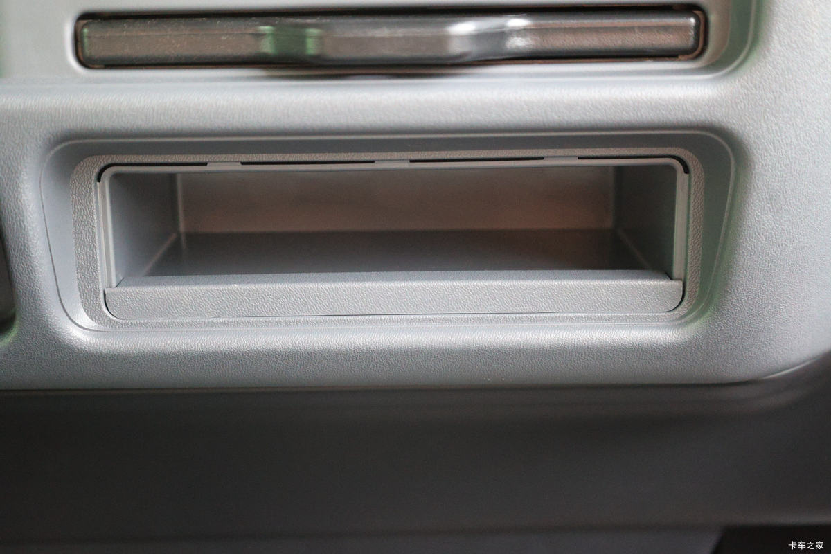 【图】庆铃 铃咖 126马力 4.2米单排厢式轻卡(窄体)(QL5040XXYMFHA)_实拍图片_1545119_卡车之家