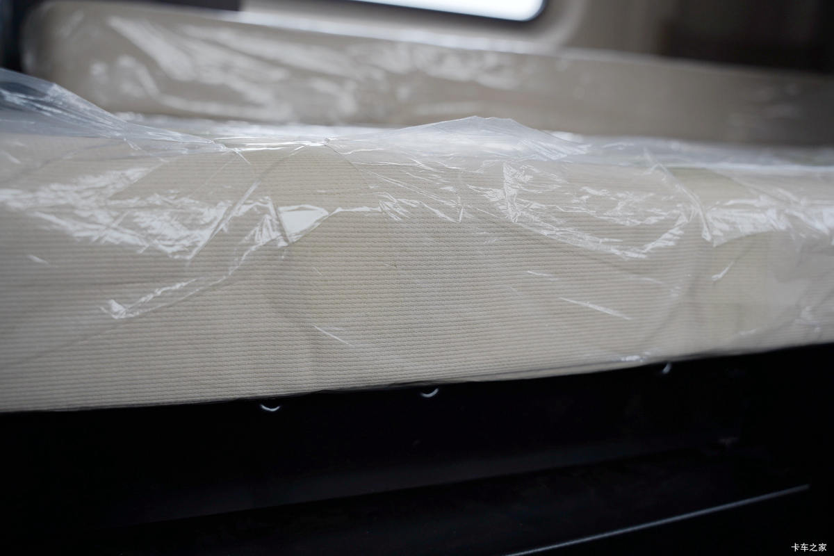 【图】青岛解放 JH6重卡 智尊版2.0 610马力 6X4 AMT自动档牵引车(CA4258P25K15T1E6A80)_实拍图片 ...