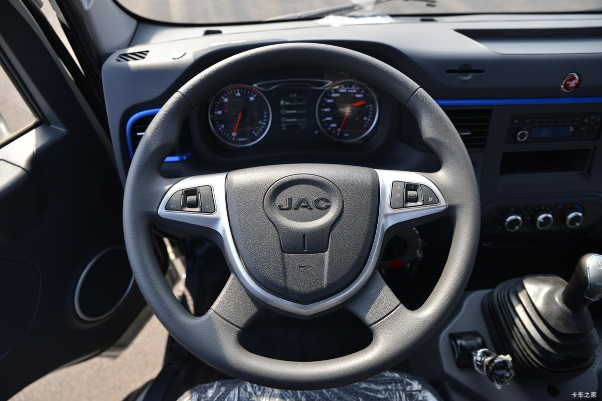 【图】江淮 骏铃V6 152马力 4.22米单排栏板轻卡(HFC1048P31K4C7S)_实拍图片_1610990_卡车之家