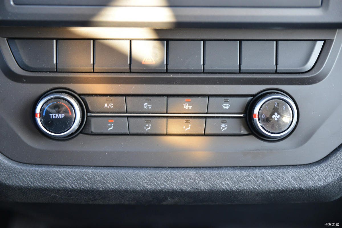 【图】福田 奥铃M卡 132马力 3.19米双排栏板小卡(气刹)(BJ1044V9ABA-AB1)_实拍图片_1612053_卡车之家