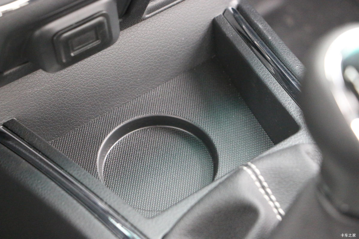 【图】金杯 金卡S2 舒适型 1.6L 123马力 汽油 3.05米单排栏板微卡(国六)(JKC1032D6L1)_实拍图片_1615446_卡车之家