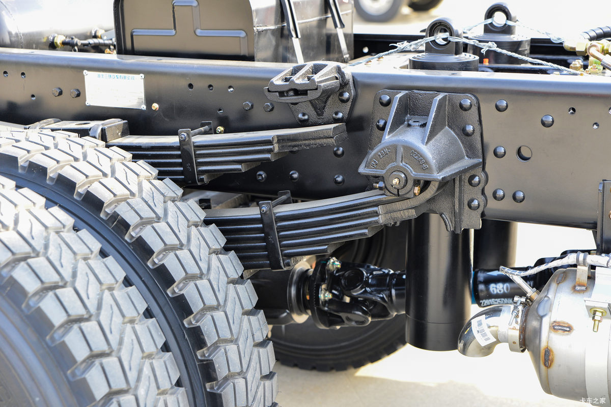 【图】三环十通 T3创客 200马力 4X4 4.3米越野自卸车(国六)(STQ2181L03Y3E6)_实拍图片_1640210_卡车之家