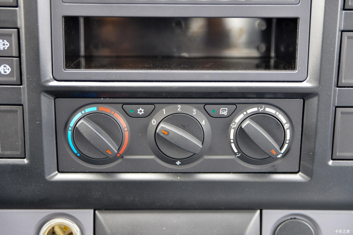 【图】福田 奥铃捷运 经典版 132马力 3.655米单排栏板轻卡(国六)(BJ1041V9JBA-AA1)_实拍图片_1656226_卡车之家