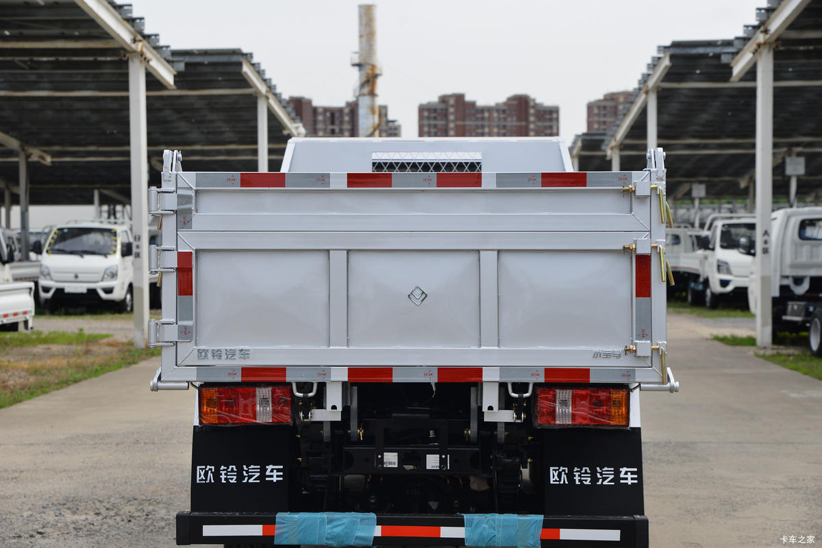 【图】欧铃汽车 小宝马 95马力 4X2 2.95米单排自卸车(国六)(ZB3043BDC3L)_实拍图片_1673990_卡车之家