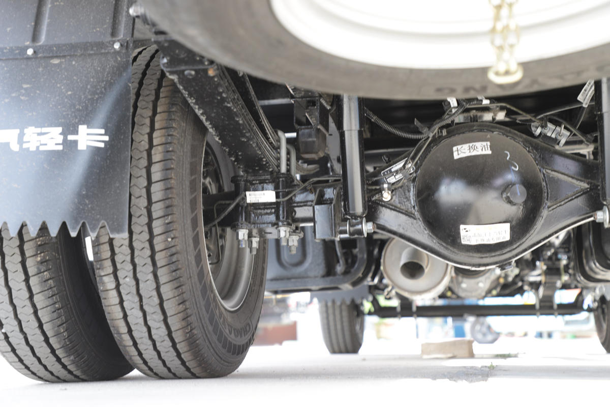 【图】跃进 福星S100V 95马力 3.62米排半栏板小卡(液刹)_实拍图片_1677279_卡车之家