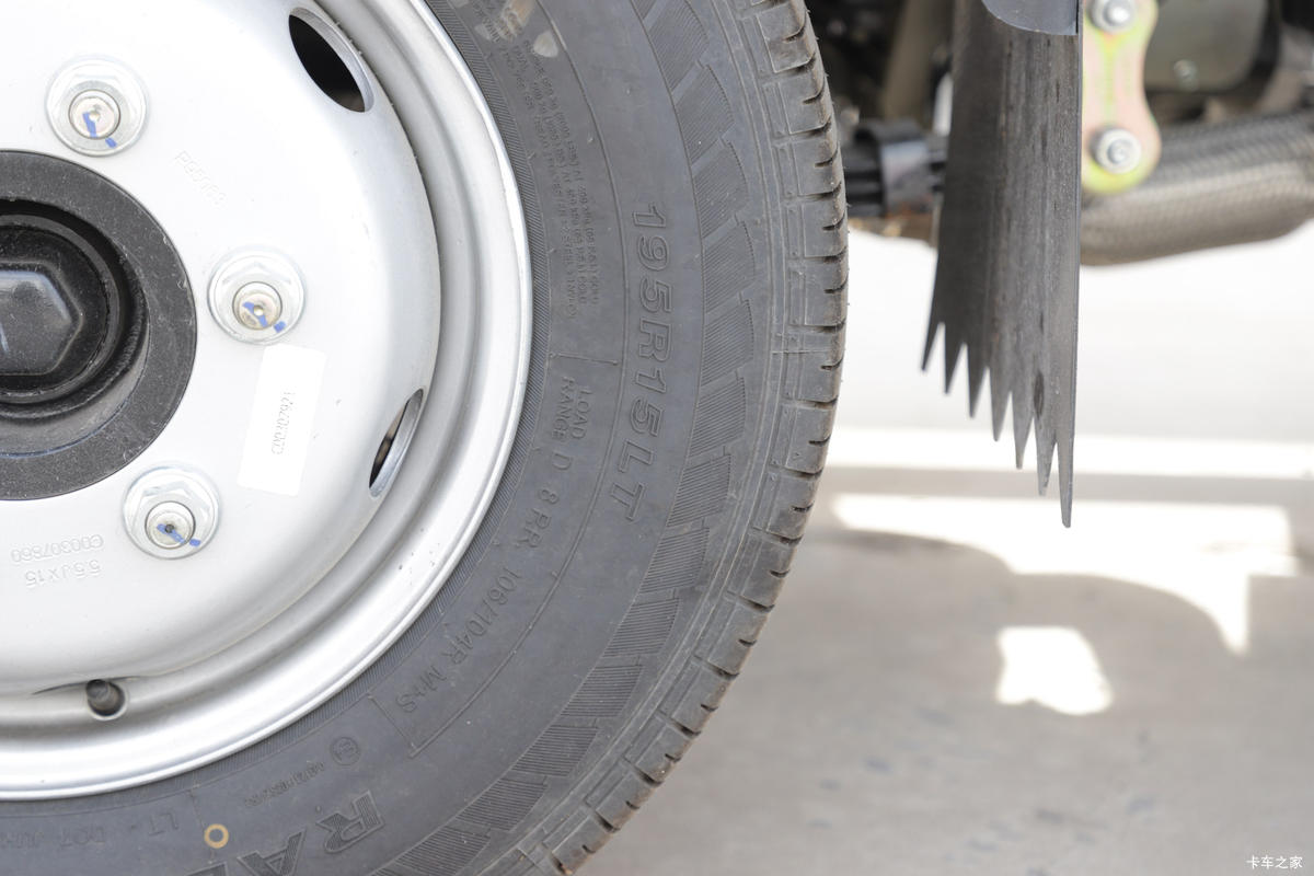 【图】跃进 福星S100V 95马力 3.62米排半栏板小卡(液刹)_实拍图片_1677279_卡车之家